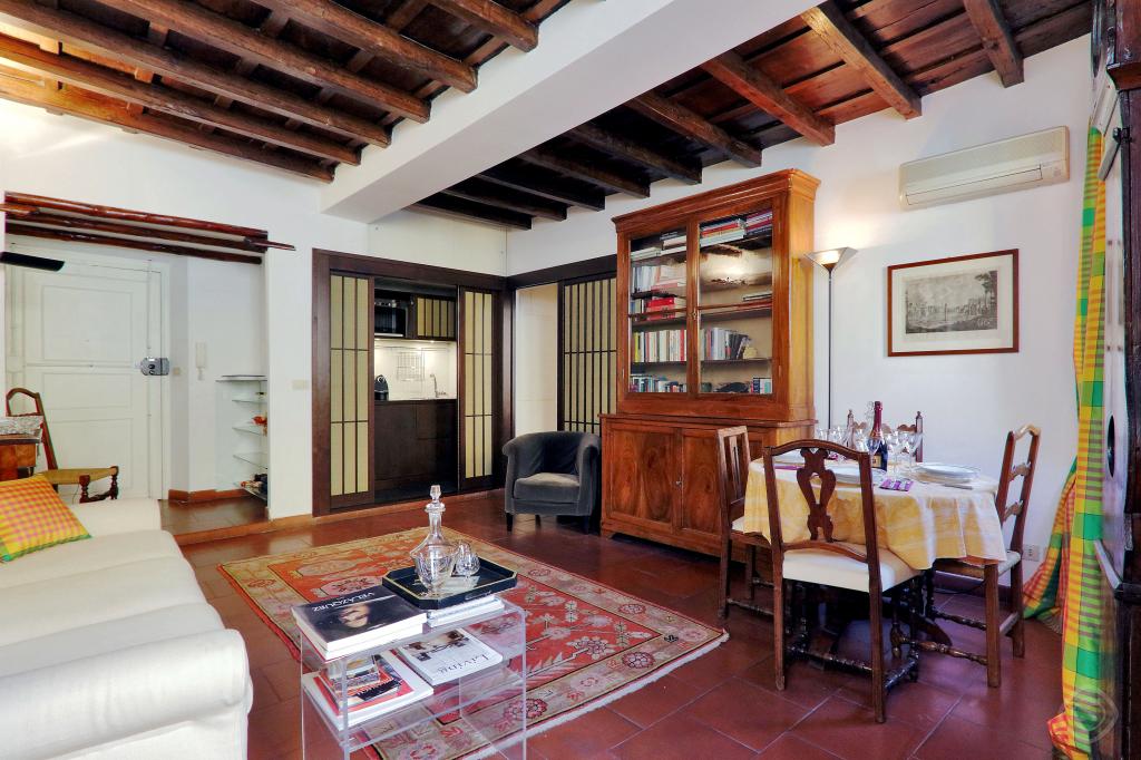 Trevi Fountain VI Apartment Rome | Trevi Fountain Area