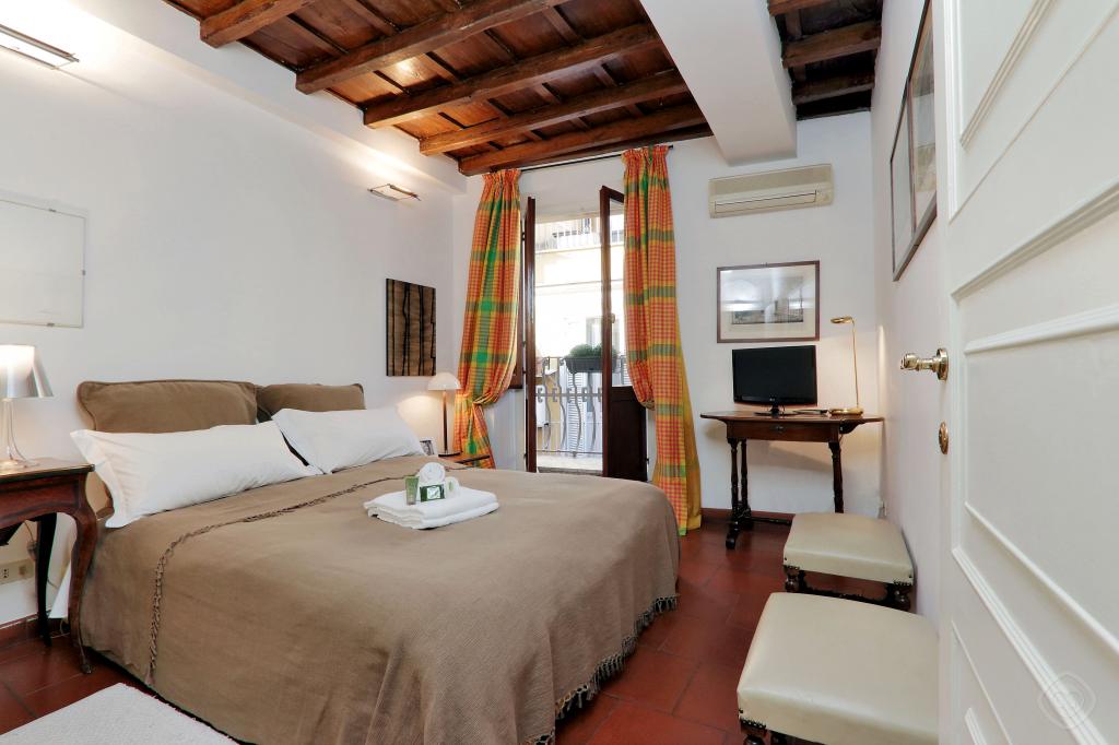 Trevi Fountain VI Apartment Rome | Trevi Fountain Area