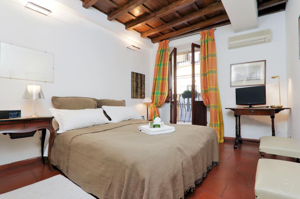 Trevi Fountain VI Apartment Rome | Trevi Fountain Area