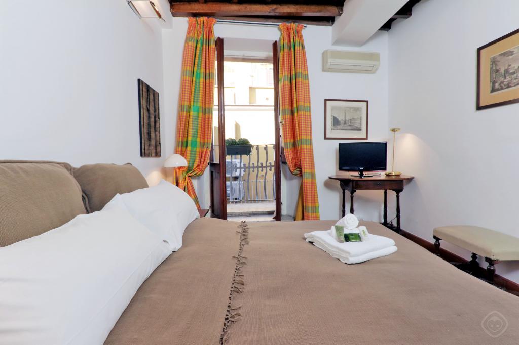 Trevi Fountain VI Apartment Rome | Trevi Fountain Area